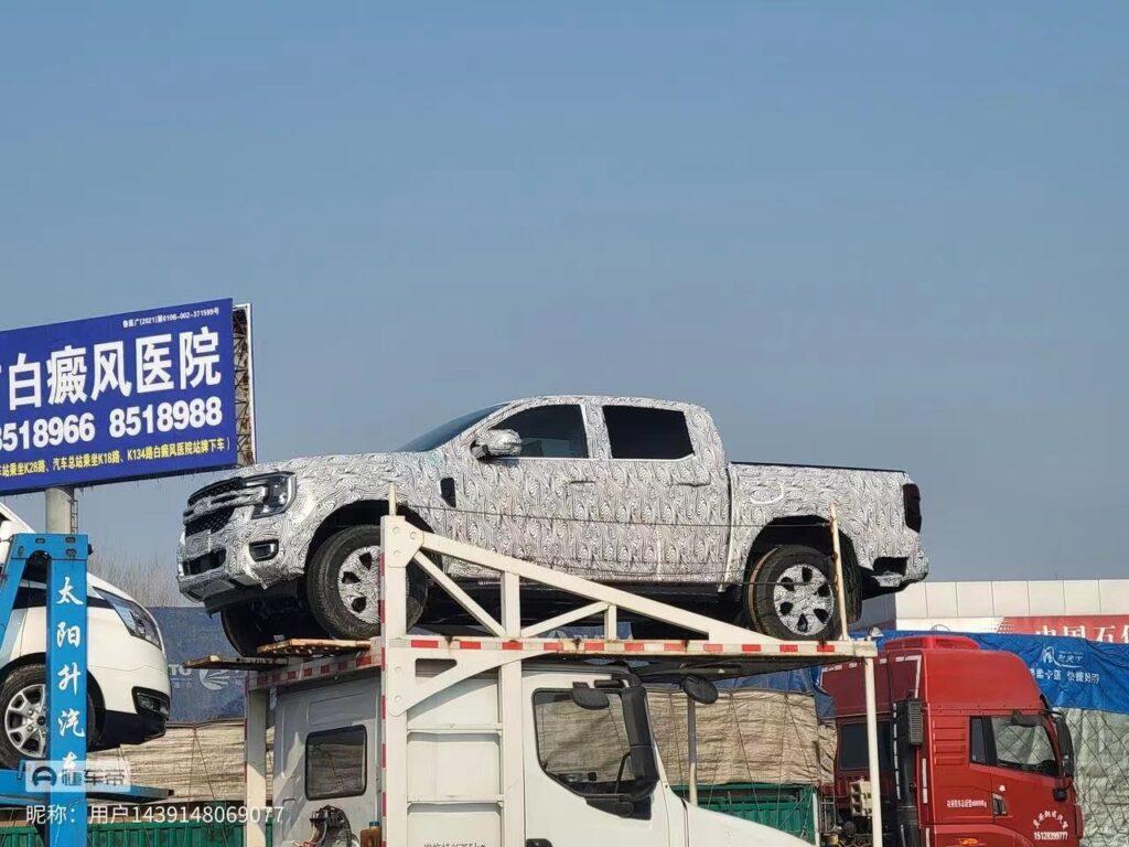 หลุดเต็มตา! Ford Ranger 2023 กระบะแกร่งพรางตัวที่จีน