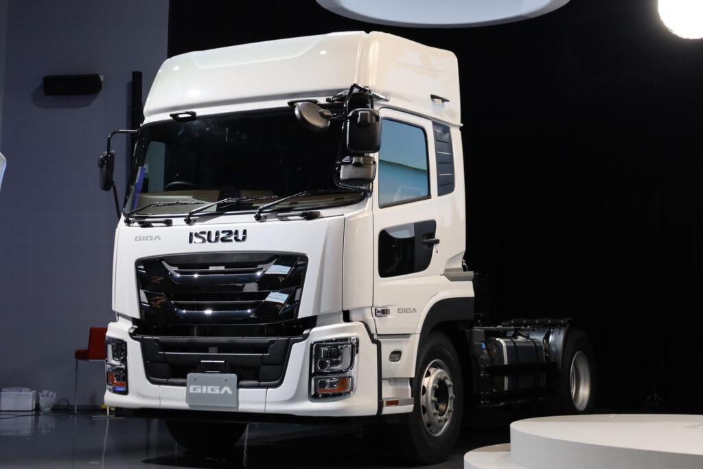 ISUZU GIGA 2023 หัวลากเจนใหม่ลุยสู้งานหนัก