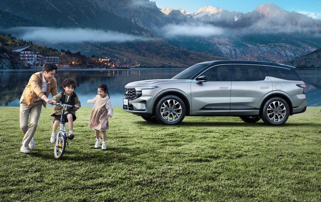 Ford EDGE L เอสยูวีไซซ์ใหญ่ขายจีนเริ่ม 1.149 ล้านบาท