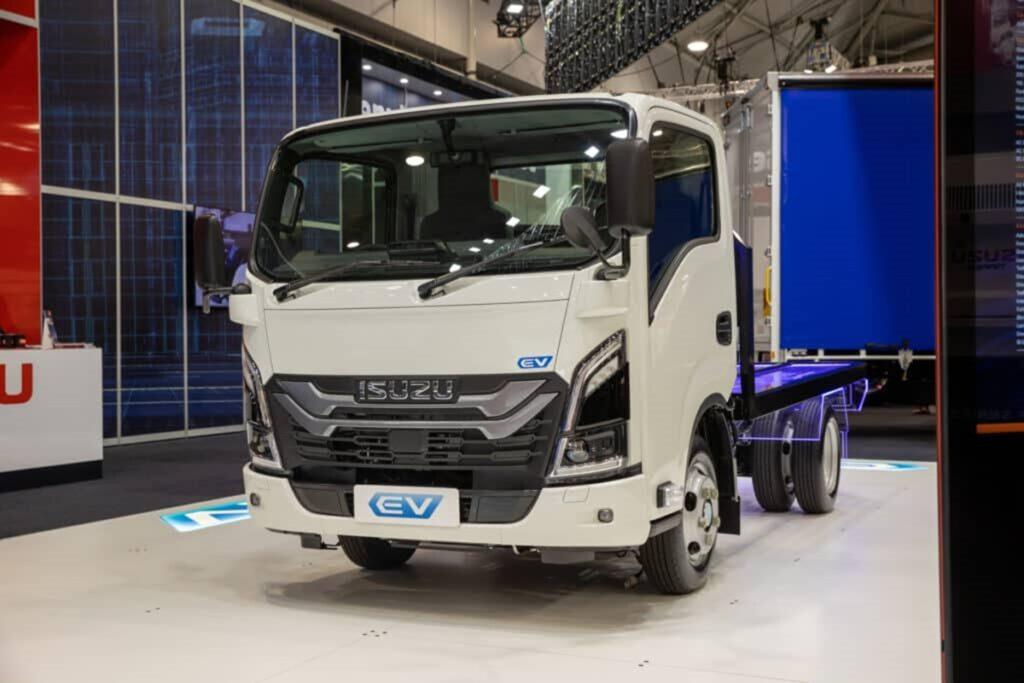 ISUZU ELF EV 2024 เจ้าแห่งรถบรรทุกไฟฟ้าโชว์หล่อที่ออสเตรเลีย