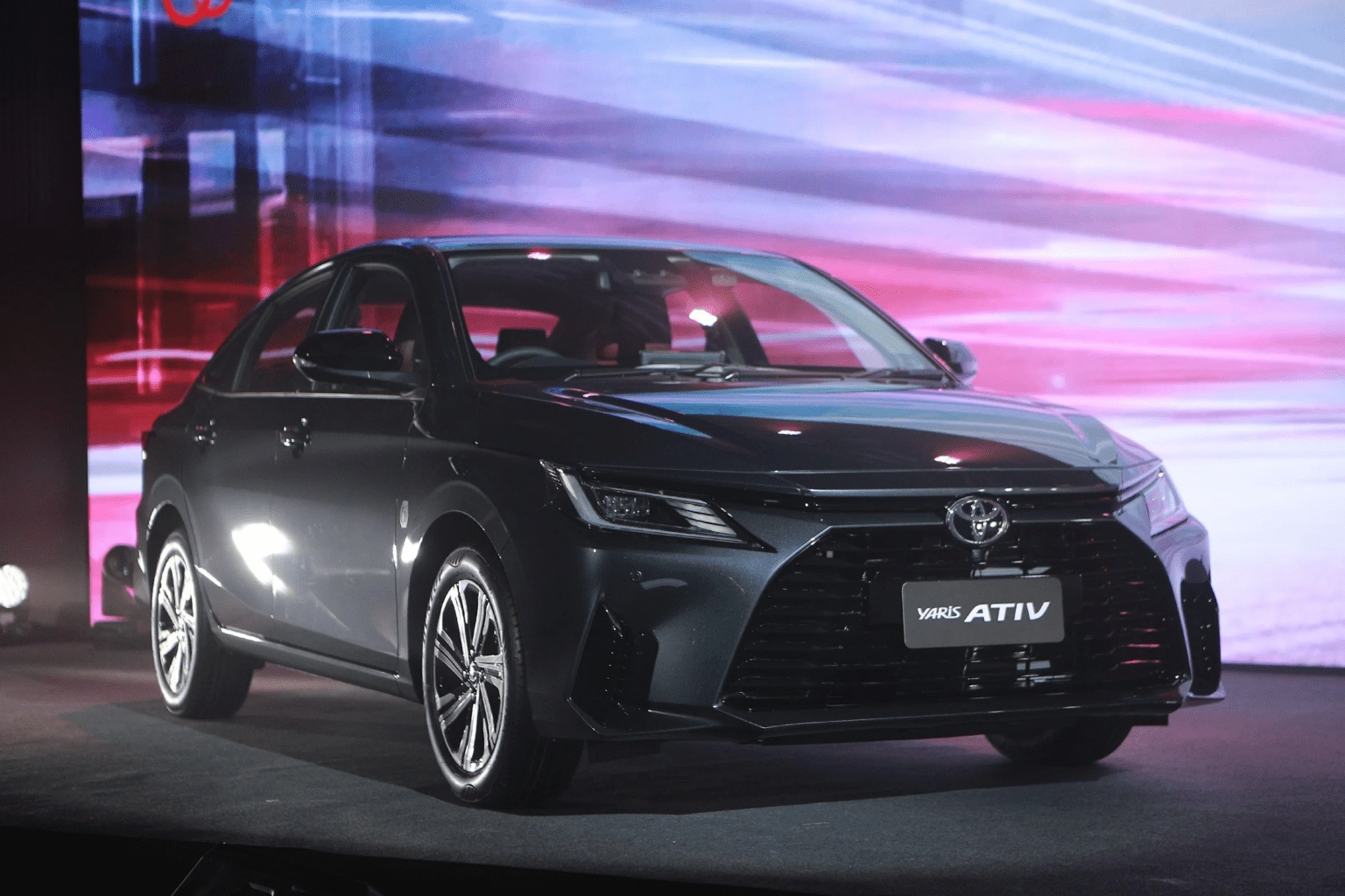 โตโยต้าประกาศเปิดรับจองและส่งมอบ Yaris ATIV อย่างเป็นทางการ