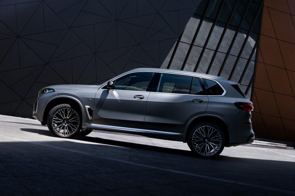 BMW X5 Li 2023 เอสยูวีหรูฐานล้อยาวเพื่อชาวจีน