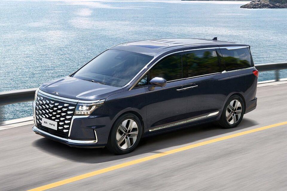 JAC Refine RF8 รถแวนหรูคู่กัด Alphard เปิดตัวจีน 25 สิงหาคม