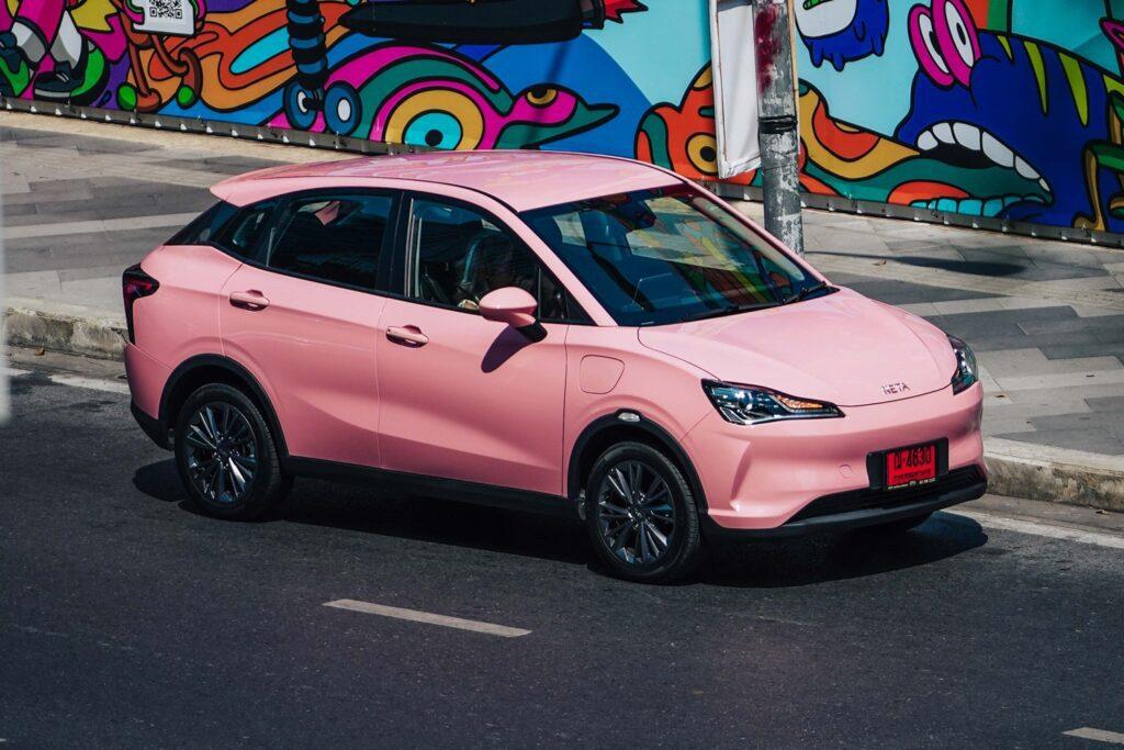 สู้เดือด NETA V ปรับลดอีก 5 หมื่นเหลือ 4.99 แสนบาทเฉพาะเดือนตุลาคม