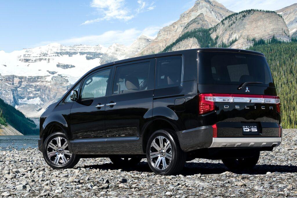 Mitsubishi DELICA D:5 2024 มาดใหม่พ่อบ้านสายลุยเริ่ม 986,000 บาท