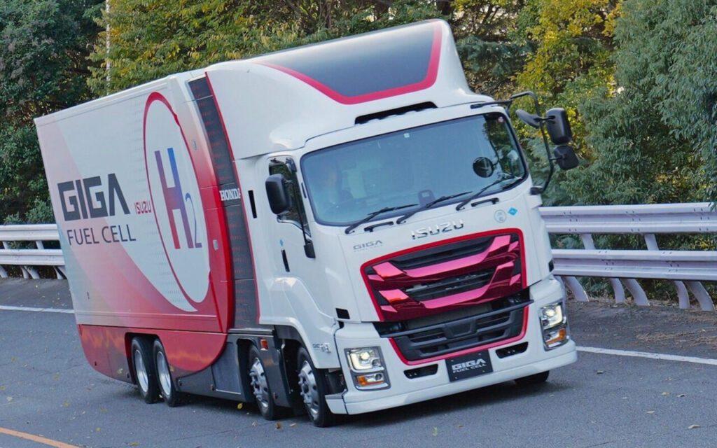 ISUZU GIGA FUEL CELL รถใหญ่ไฮโดรเจนวิ่งทดสอบที่ญี่ปุ่น