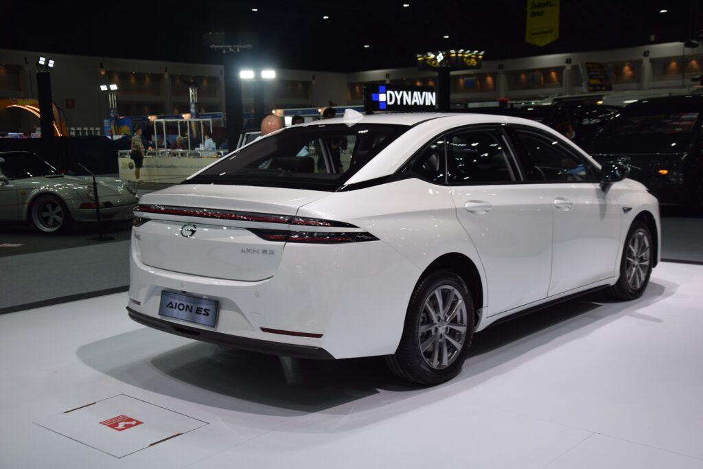 ยลโฉมจริง! AION ES เก๋งอีวีวิ่งไกล 442 กม. เริ่ม 850,000 บาท