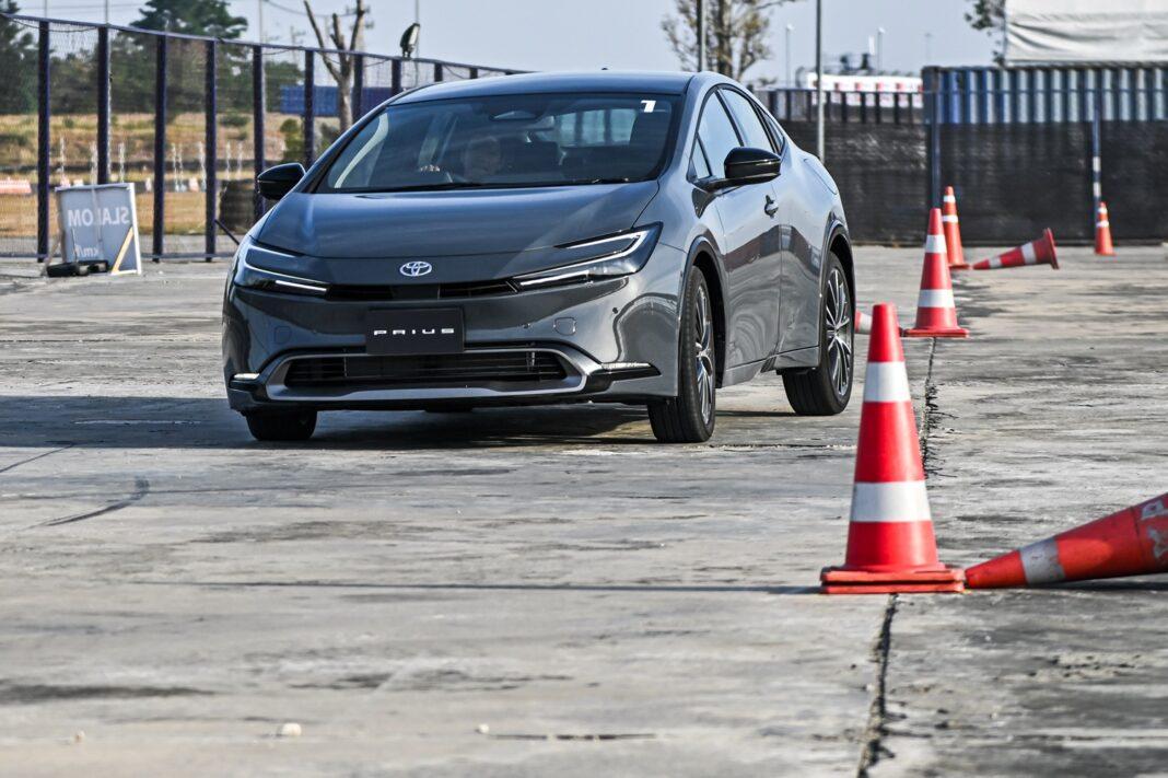 ยลโฉมจริง! Toyota Prius HEV 2024 เตรียมมาไทยปีหน้า