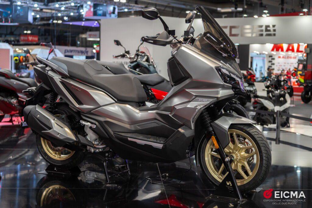 SYM ADX 300 สกู๊ตเตอร์แอดเวนเจอร์เตรียมเปิดตัวในปี 2024