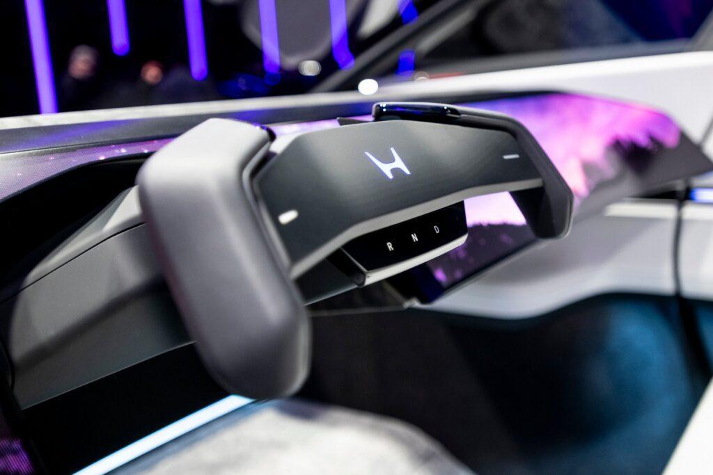Honda 0 Series สองอีวีต้นแบบสุดล้ำพร้อมโลโก้ใหม่ที่งาน CES 2024