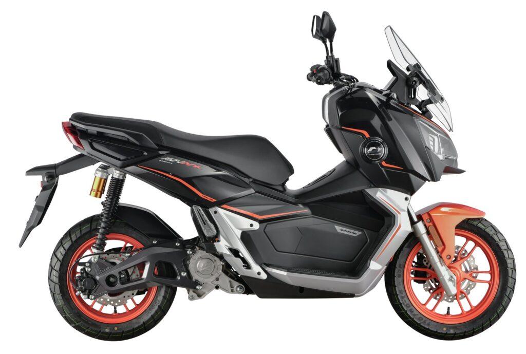 QJ Motor เปิดตัว OMO-03 สกู๊ตเตอร์ไฟฟ้าแนวผจญภัย ที่มาพร้อมสเปคที่น่าสนใจ