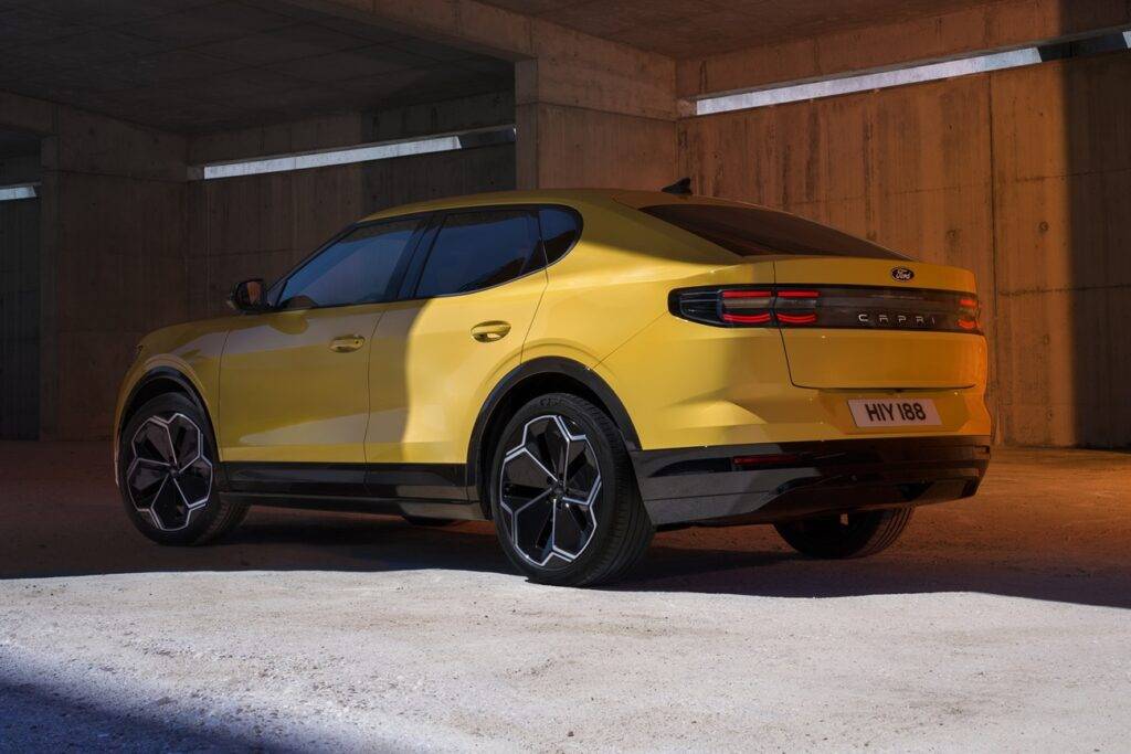 Ford Carpi Electric ชื่อเก๋ายุค 60 ในร่างใหม่อีวีสายลุยวิ่งไกล 627 กม.