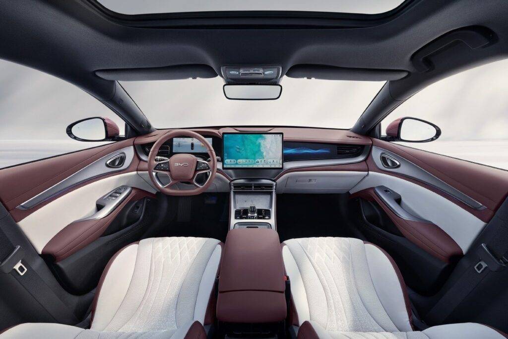 BYD SEAL 07 DM-i เก๋งปลั๊กอินวิ่งไกล 2 พันกม. ขายจีนเริ่ม 6 แสนกว่า