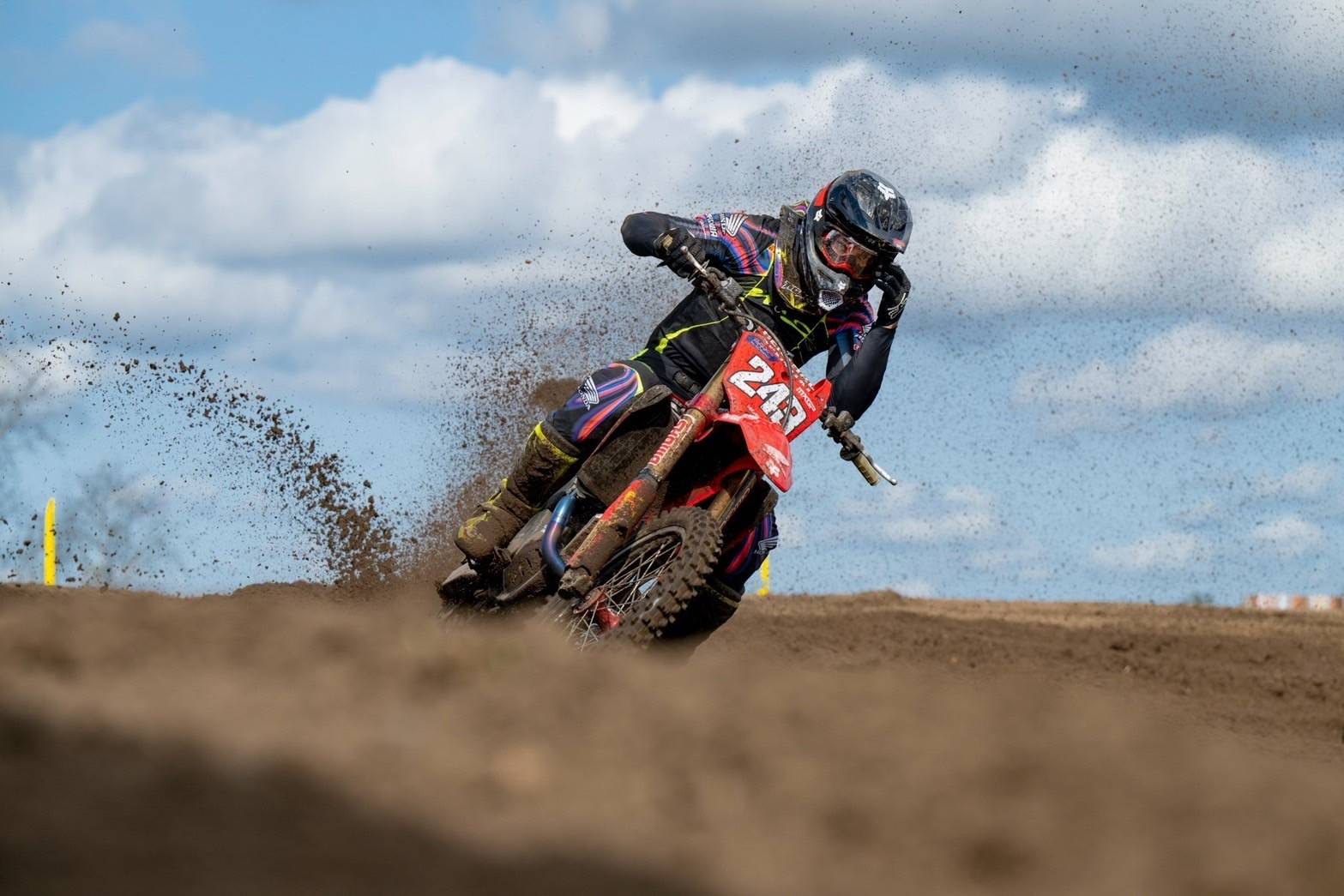 MXGP สนามที่ 16 “ทิม ไกเซอร์” คว้าโพเดียม นำจ่าฝูงตารางคะแนนสะสม