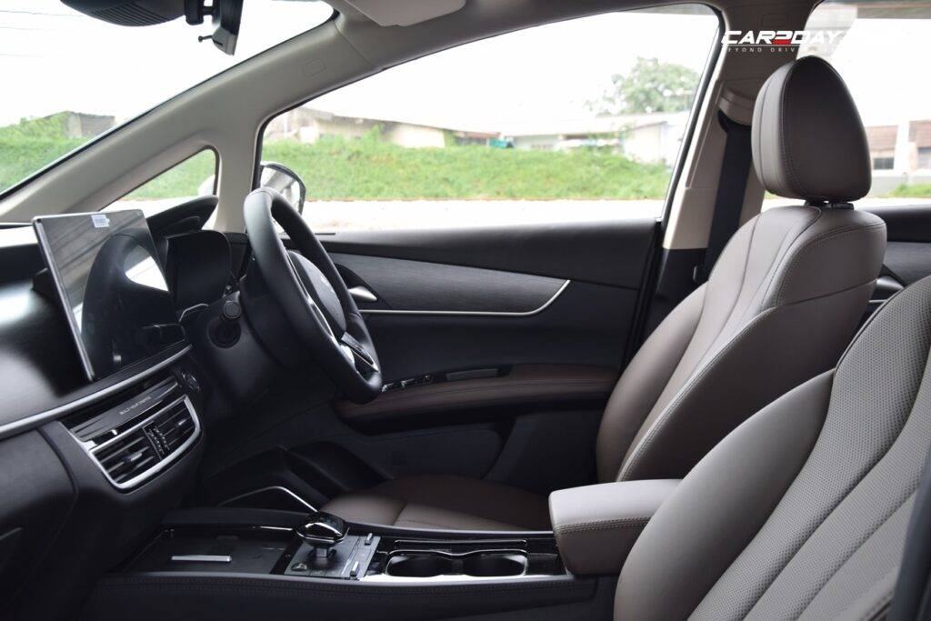 BYD M6 Extended ช่วงล่างดี ขับดี วิ่งอึดวิ่งไกล 530 กม. 929,900 บาท