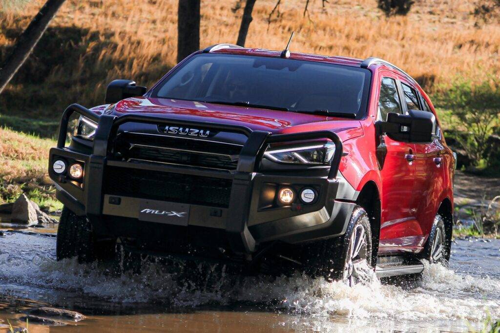 ISUZU MU-X TOUR MATE สายหรูทรงลุยขายออสซี่ 1.6 ล้านบาท